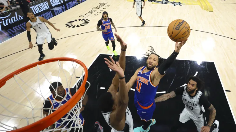 Knicks vs. Spurs final score, highlights: Brunson’s legendary ...