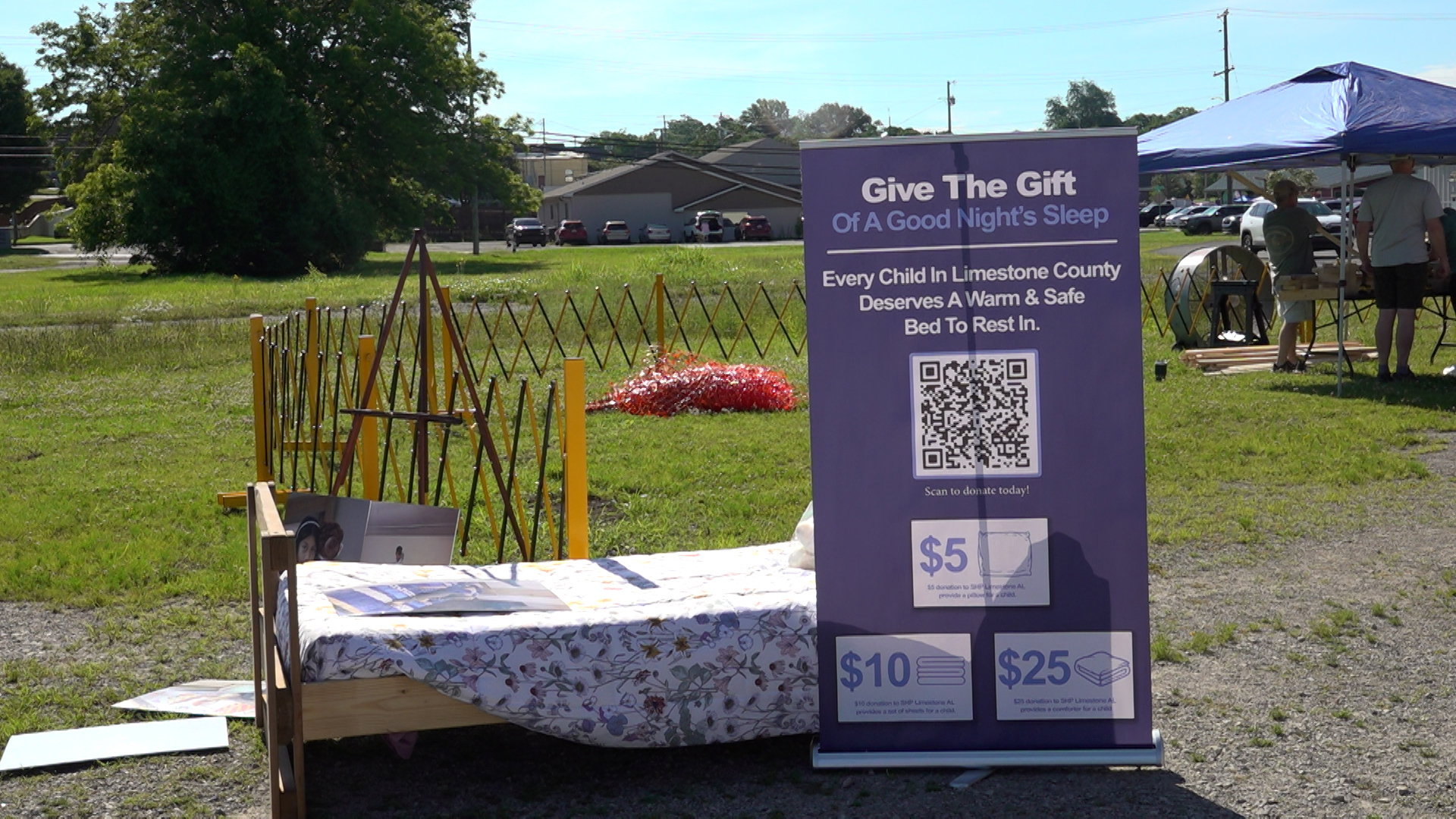 Volunteers build beds for Limestone County children in need