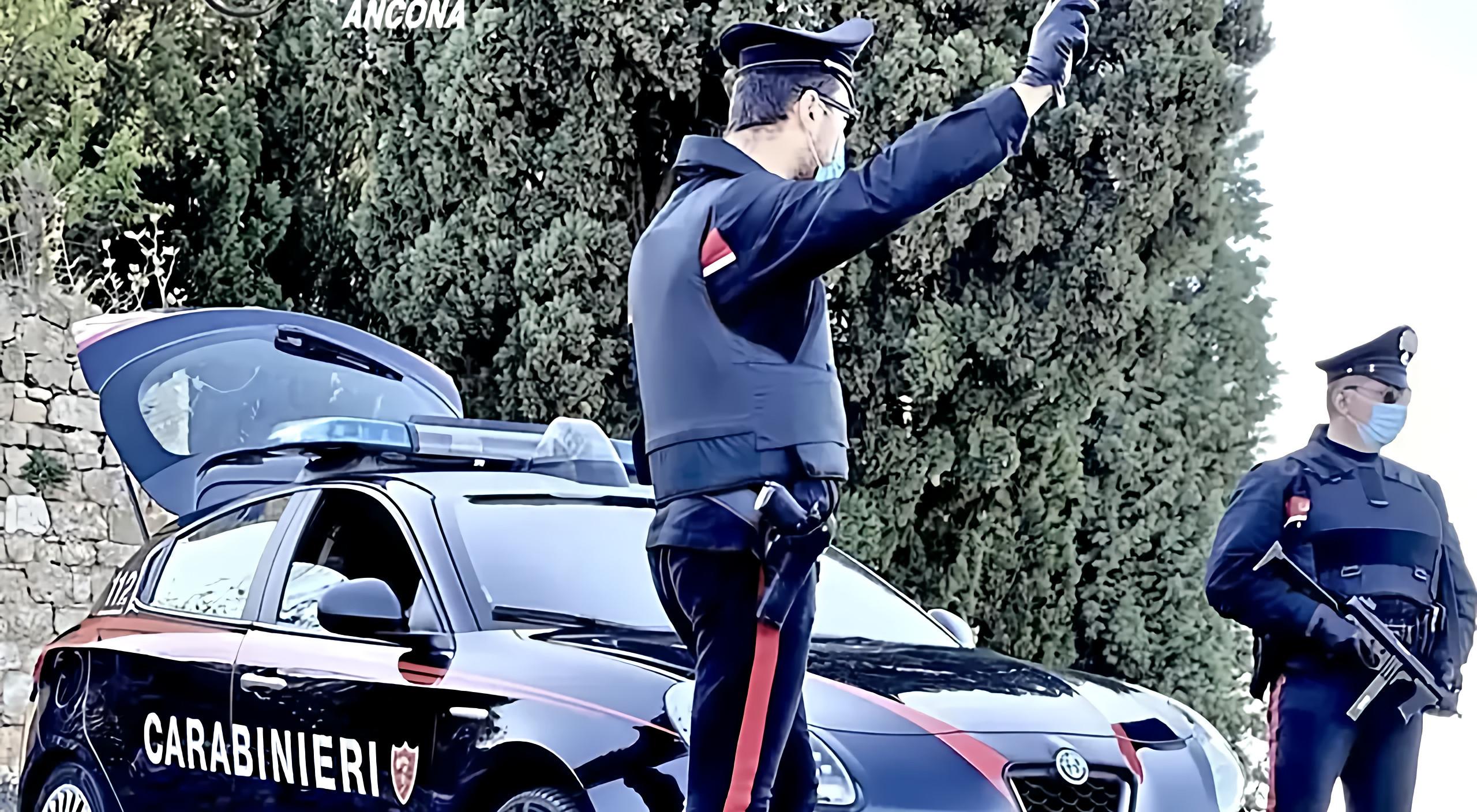 Rubano nelle auto parcheggiate: segnalati una madre con il figlio
