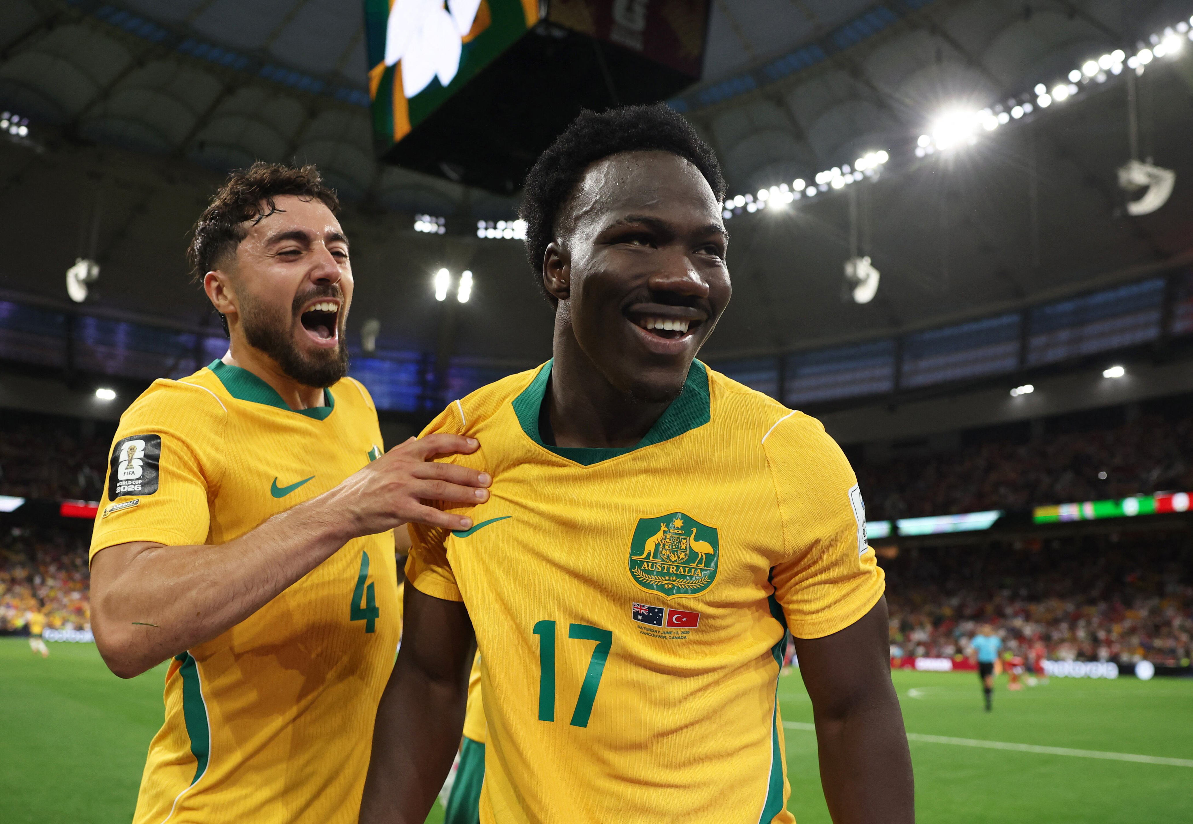 Australia's 'bus defense' and counterattack beat Turkey 2-0