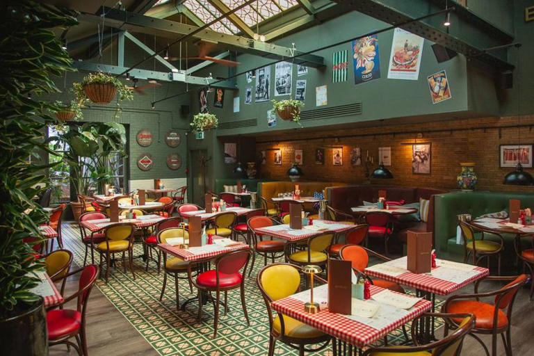 Cheshire village welcomes new eye-catching Italian restaurant