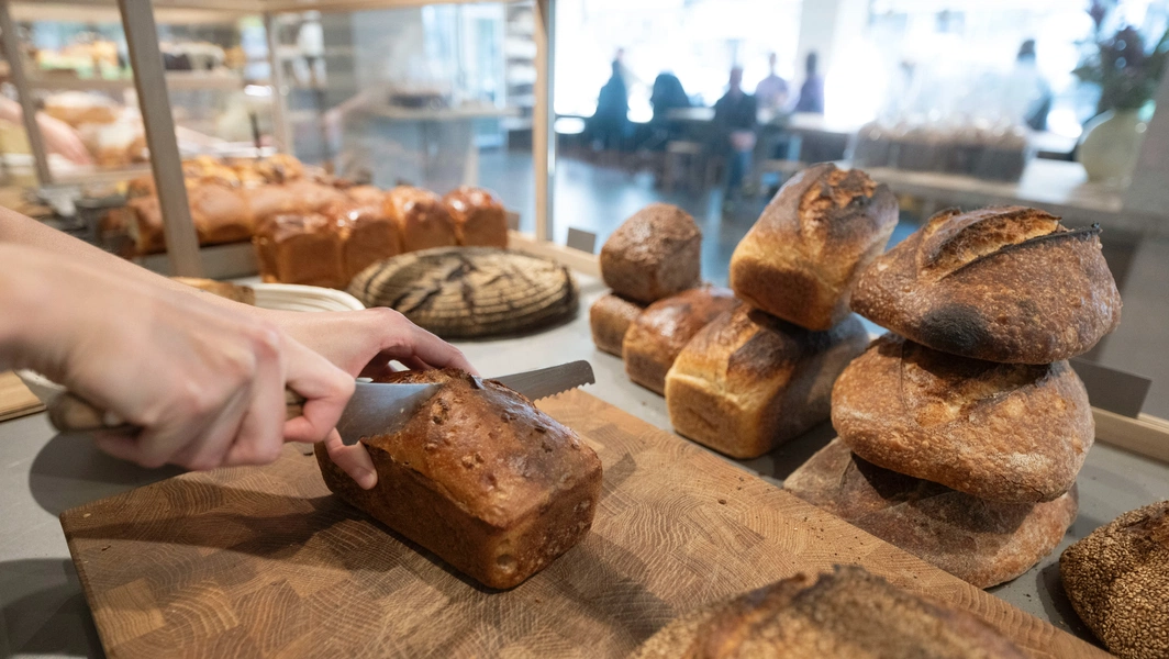 Health effects of traditional sourdough bread