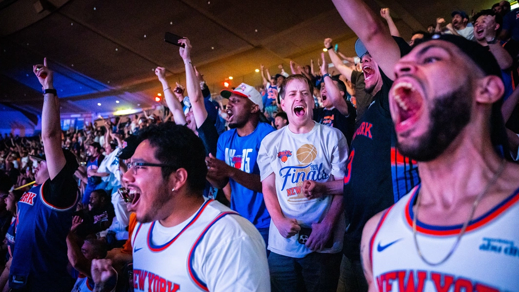 Celebrities turn out as Knicks chase first title since 1973