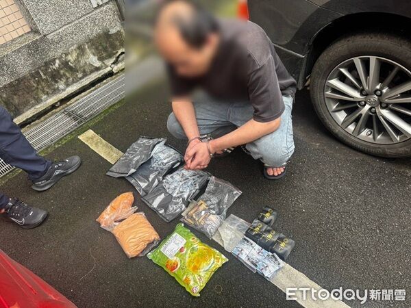 桃園警攔查轎車抓到毒駕 車上赫見2000包毒咖啡+彩虹菸
