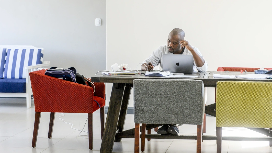 Challenges undermining trust in remote work