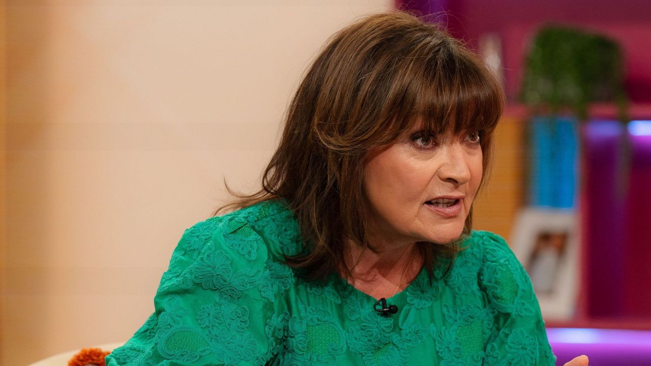 Lorraine Kelly's elegant Next dress looks so much more expensive than ...