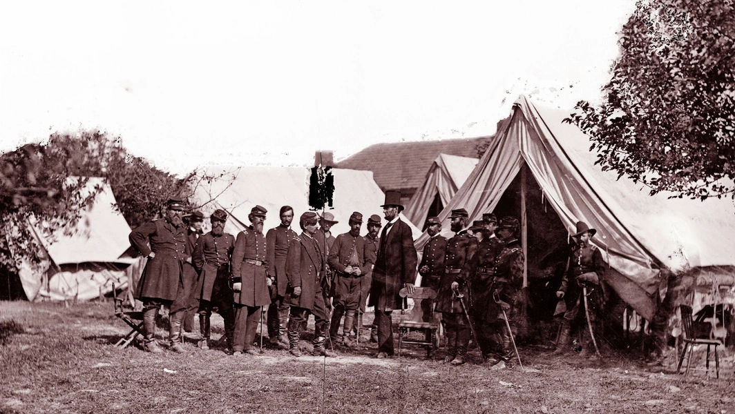 12 remarkable restorations of historic photos and landmarks