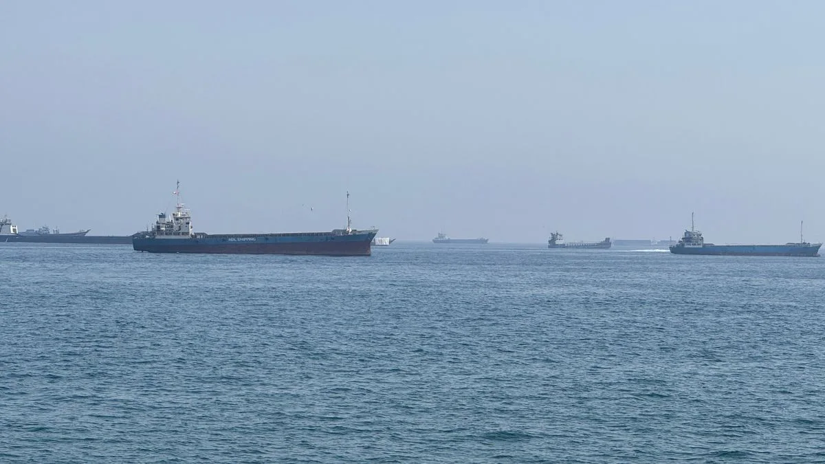 Indian-flagged vessel MSV Virat 1 suffers engine failure off the coast ...