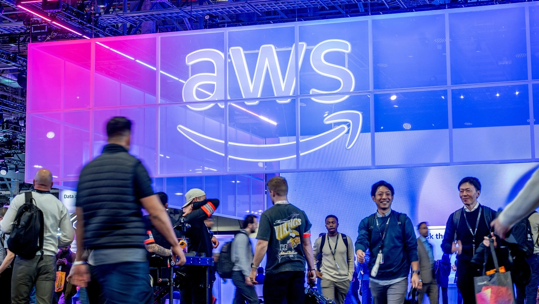 Amazon's cloud and Prime drive record growth