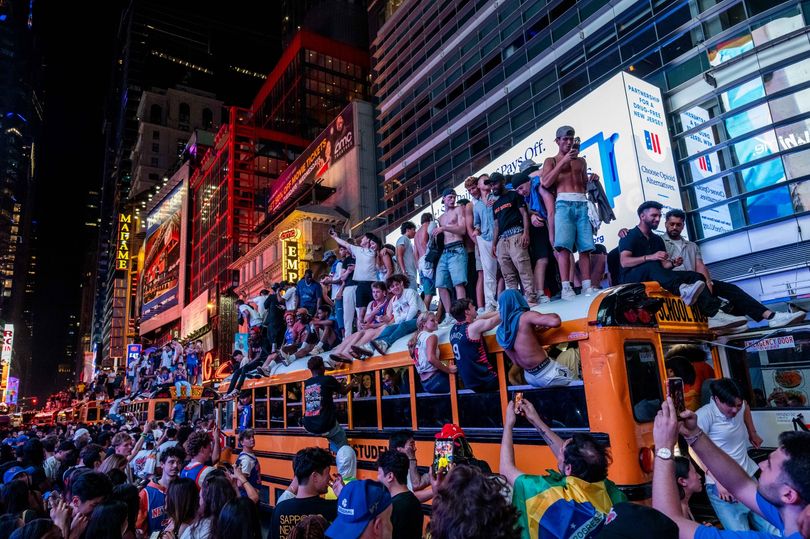 Unruly Knicks fans trash yellow bus as celebrations threaten to turn toxic
