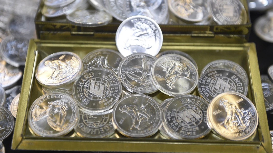 9 popular silver coins for investors