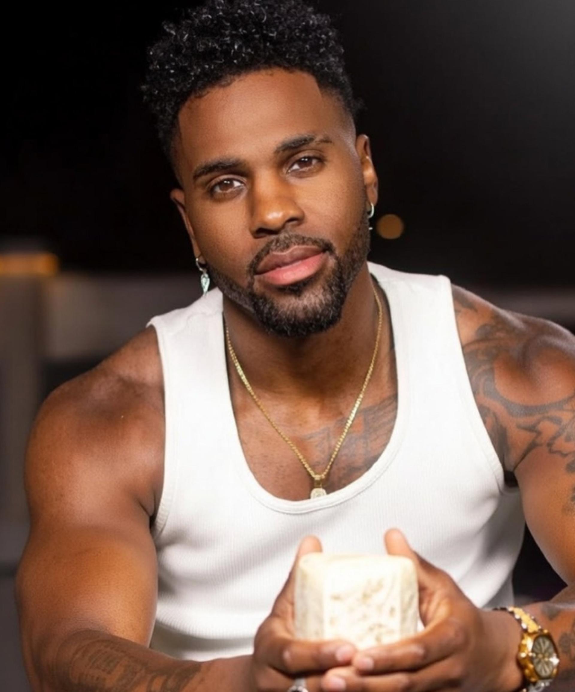 Jason Derulo sparks outrage after installing $1 million shark aquarium ...