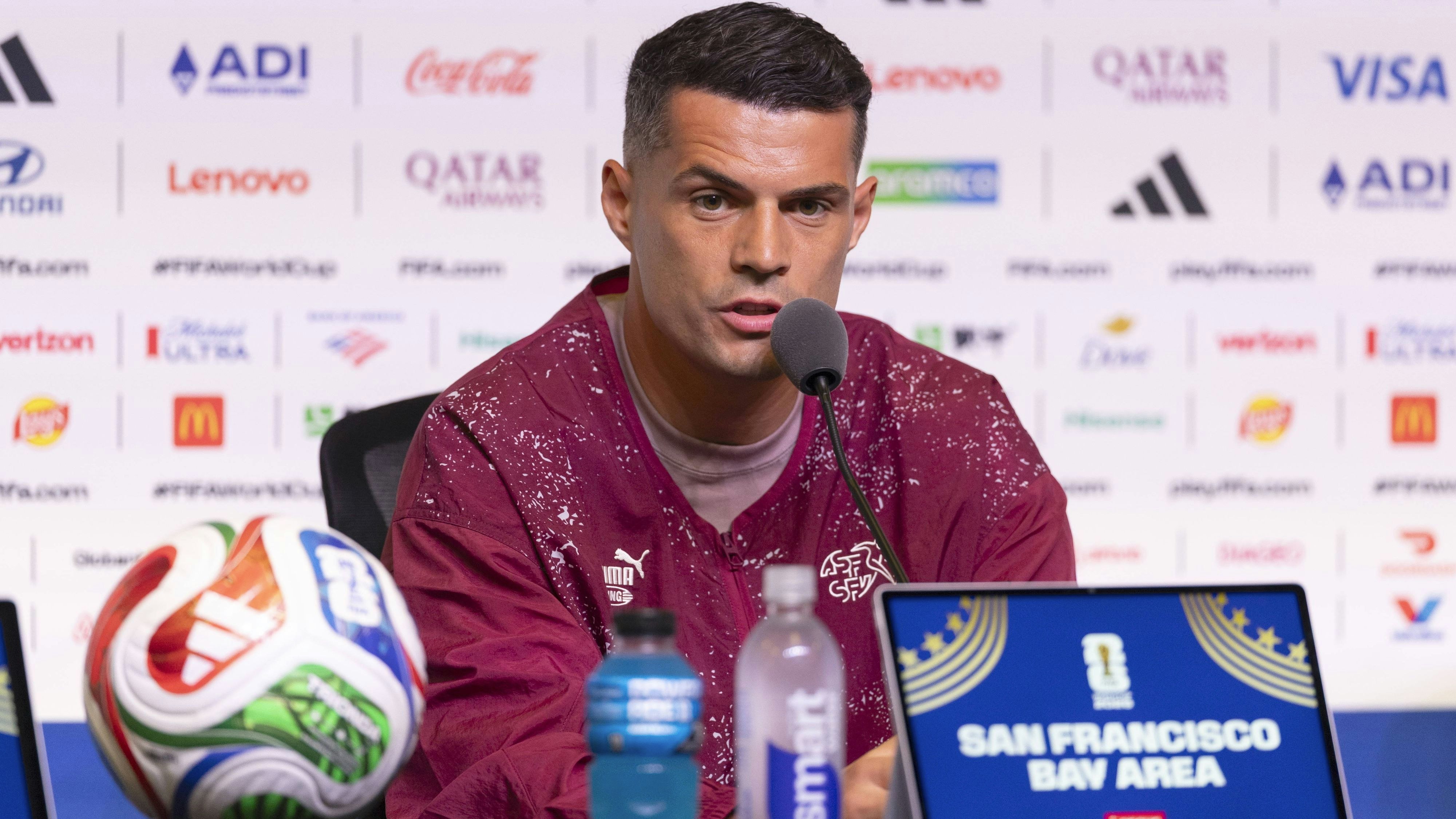 Schweiz-Kapitän Xhaka attackiert nach Remis Mitspieler