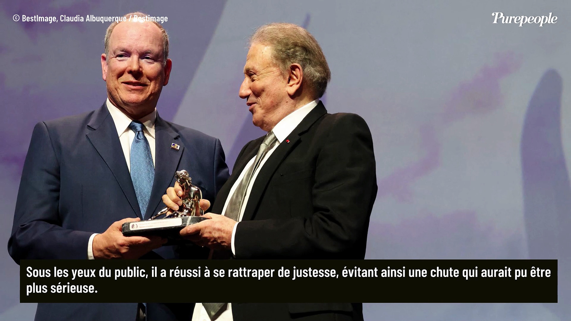 Michel Drucker perd soudainement l'équilibre lors du Festival de Monte ...