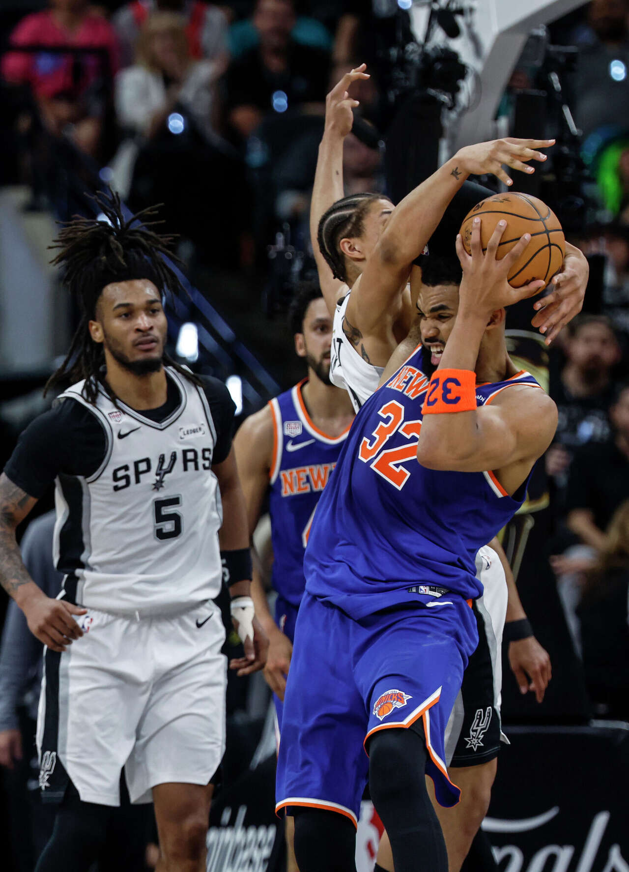 NBA Finals updates: Knicks win NBA championship, ending Spurs' season