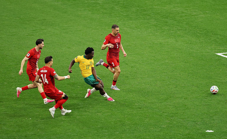 The new Michael Owen? Australia starlet Nestory Irankunda announces ...