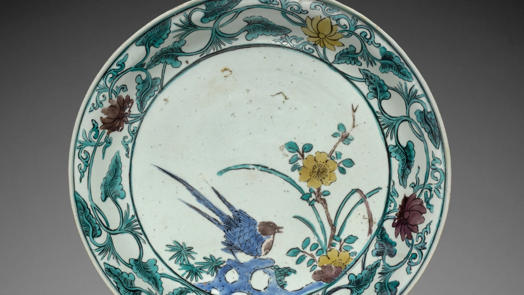 6 valuable vintage and collectible plates