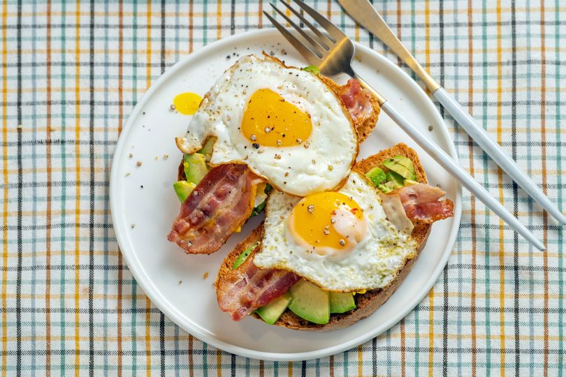 Fried eggs will be delicious when cooked with ingredient that's better ...