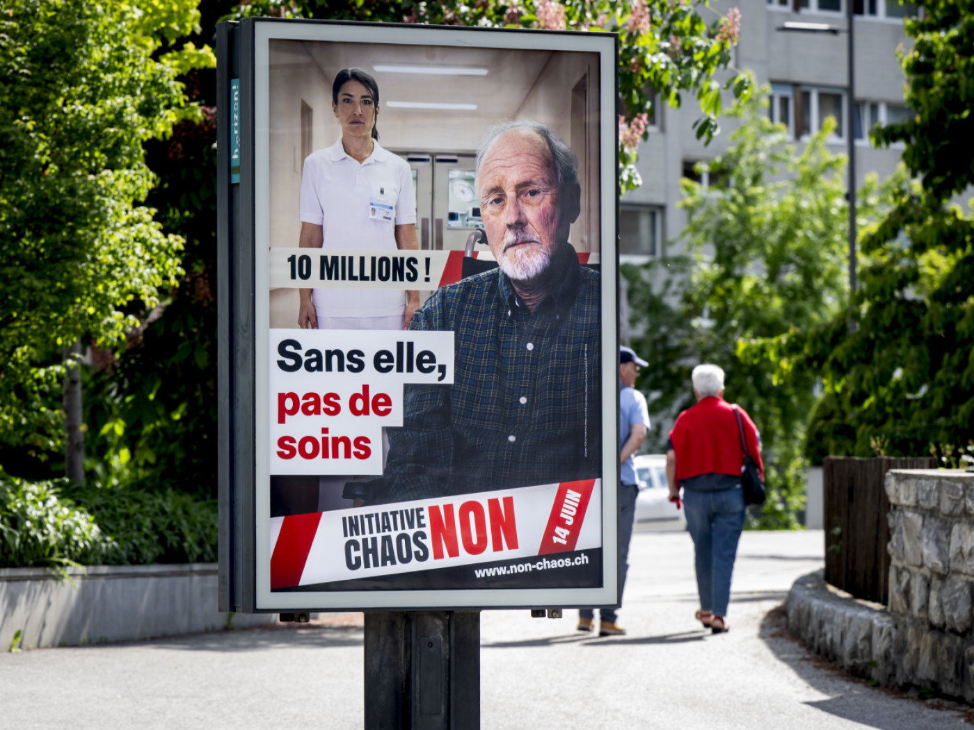 Le sort de l'initiative « Pas de Suisse à 10 millions » en suspens