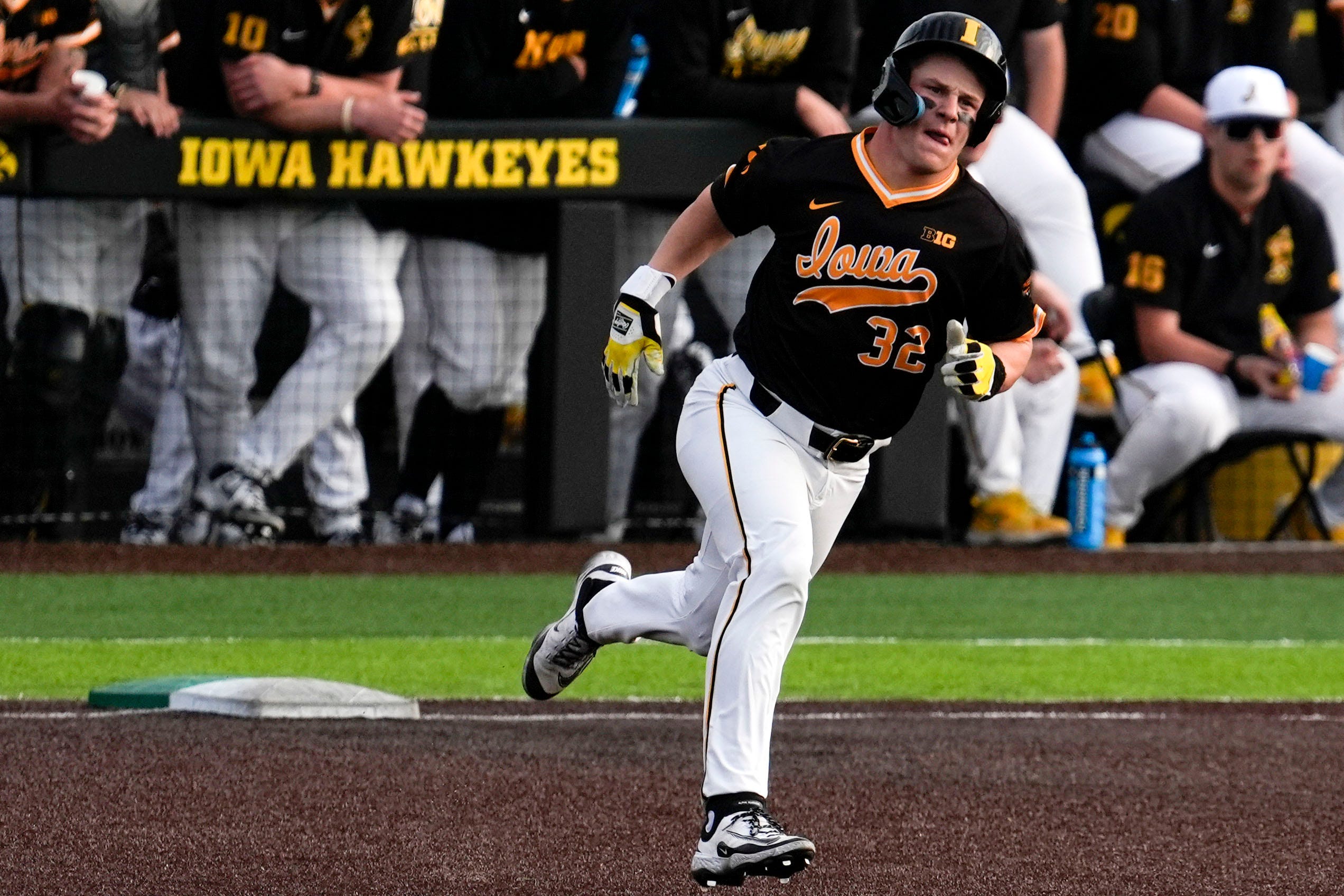 Nebraska lands commitment from former Iowa catcher Reese Moore