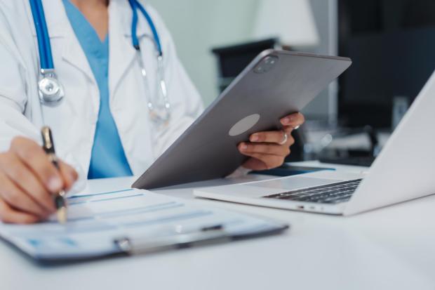 Resident doctors’ strike called off days before NHS disruption