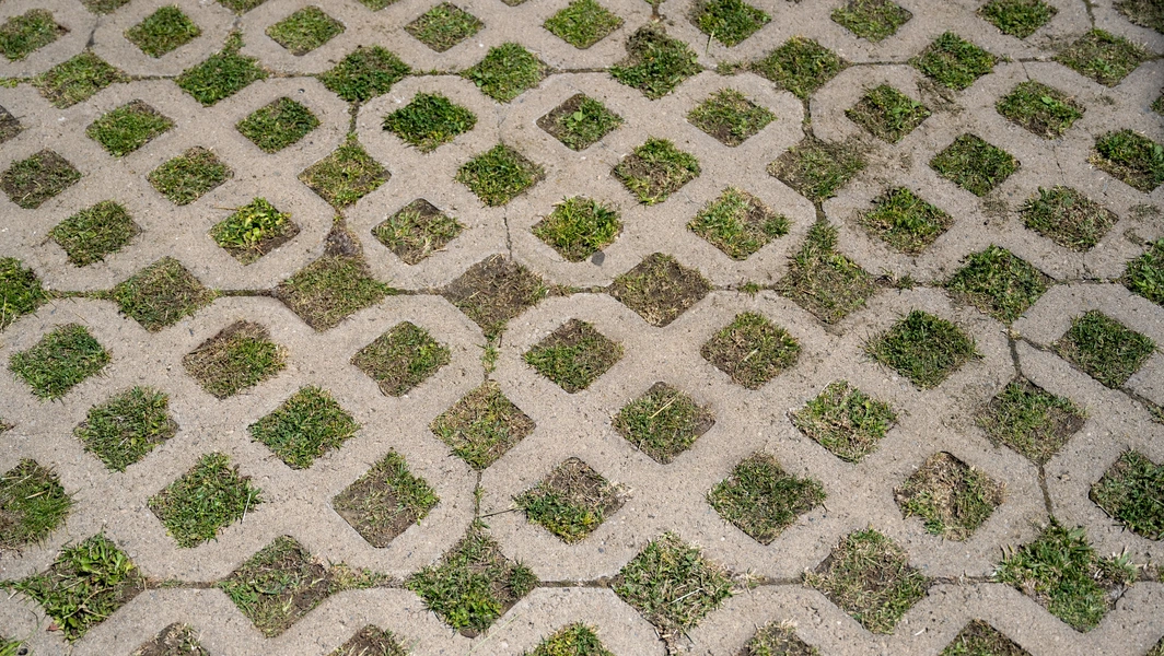 7 eco-friendly alternatives to concrete driveways