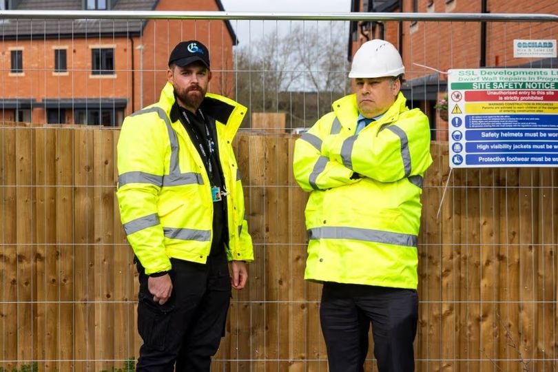 Man spends £18,000 on private security to protect his tiny dwarf wall