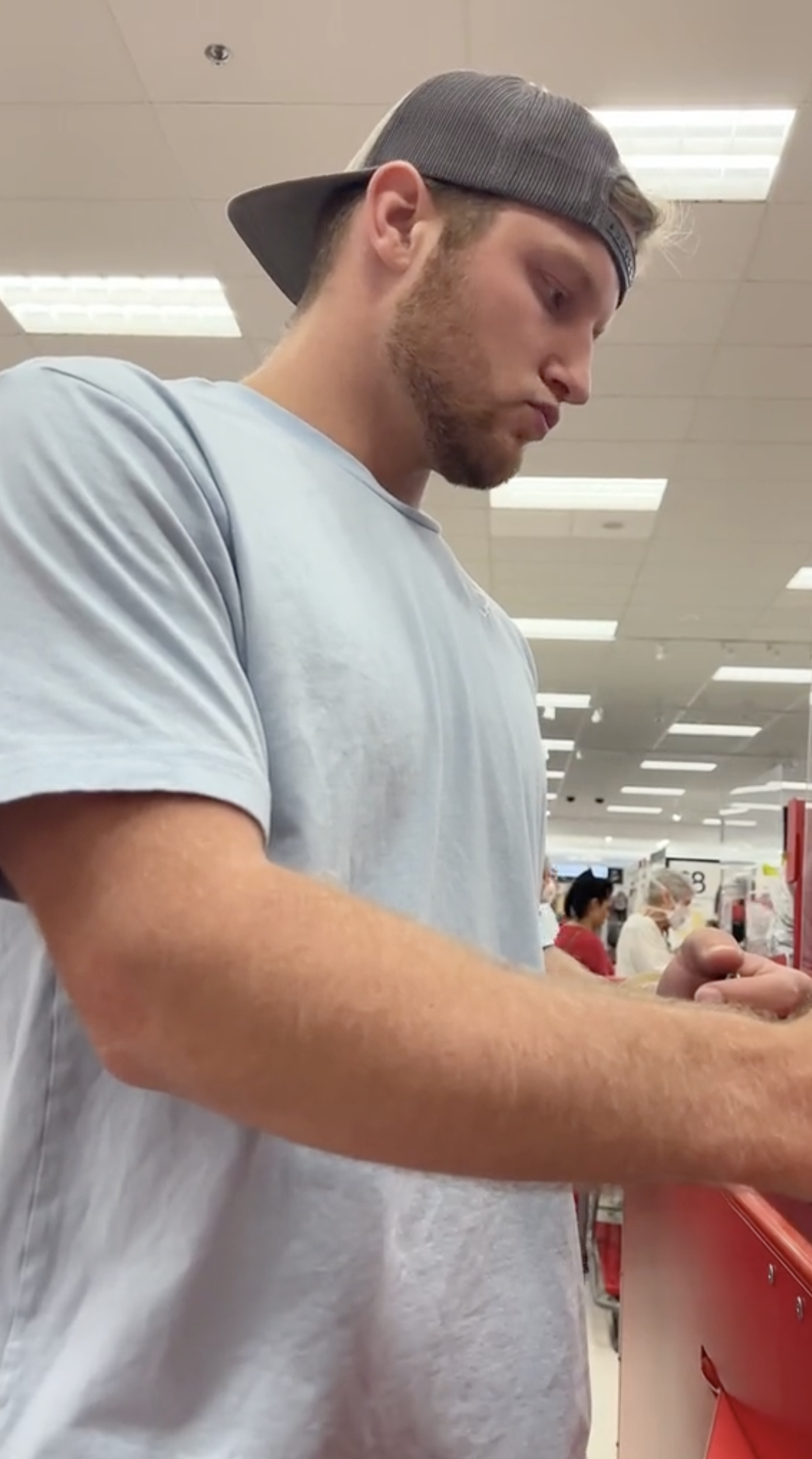 He snuck that tray off the cart like a pro