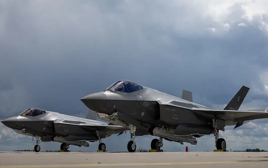 US to cut NATO aircraft and warships in Europe
