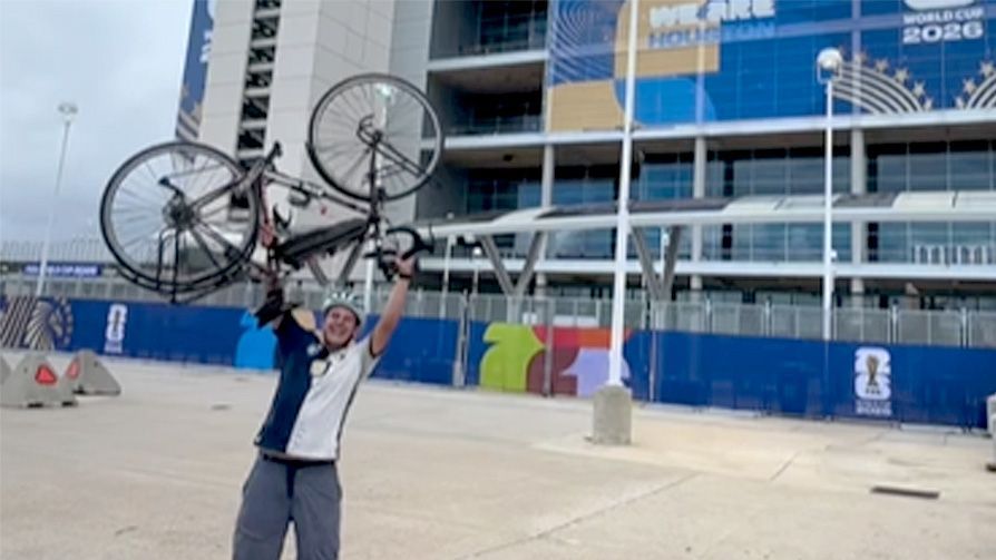 World Cup daily live: Germany fan cycles over 26,000km to get to Houston