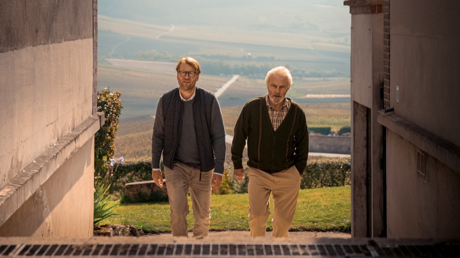 Nederlandse bioscoopfilm 'Champagne' met Leo Alkemade en Huub Stapel ...