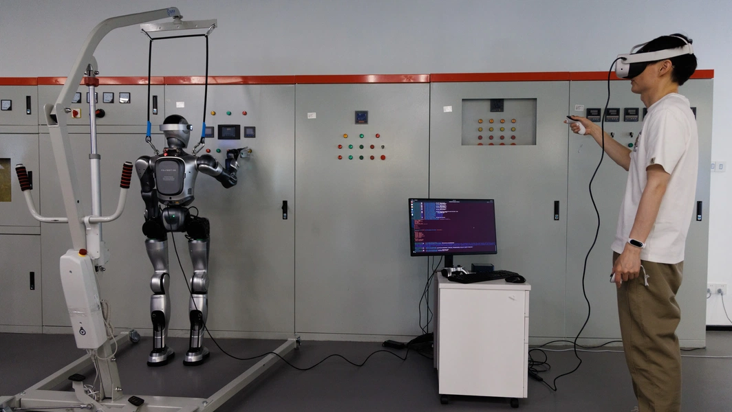 Robotics, AI, and bio-inspired vision tackle unmapped navigation