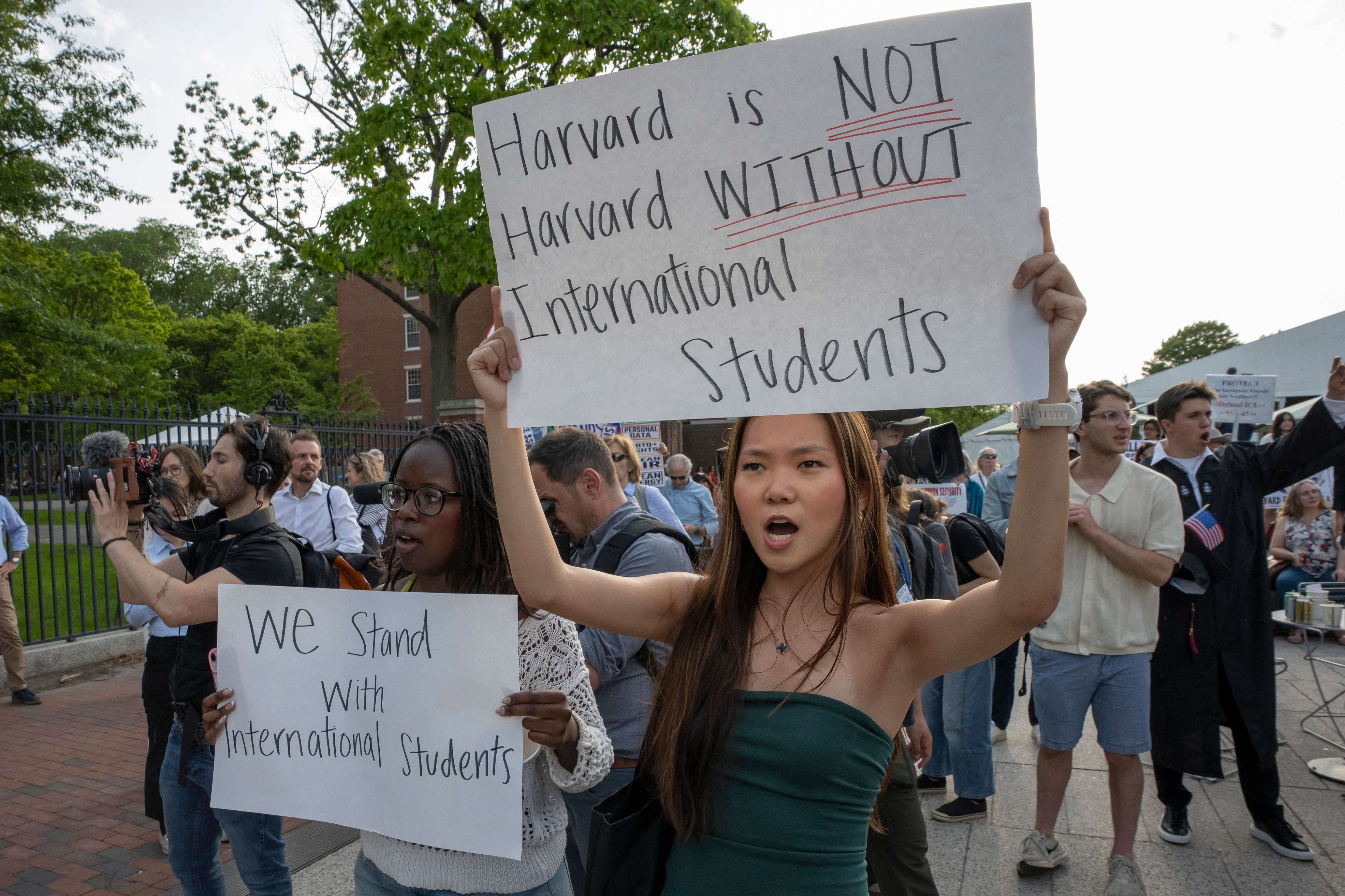 $100,000 a year to go to college? More students are thinking twice
