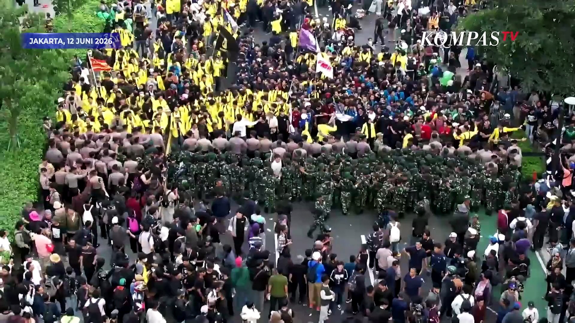 Istana jawab tuntutan demo mahasiswa: Presiden Prabowo justru hentikan ...