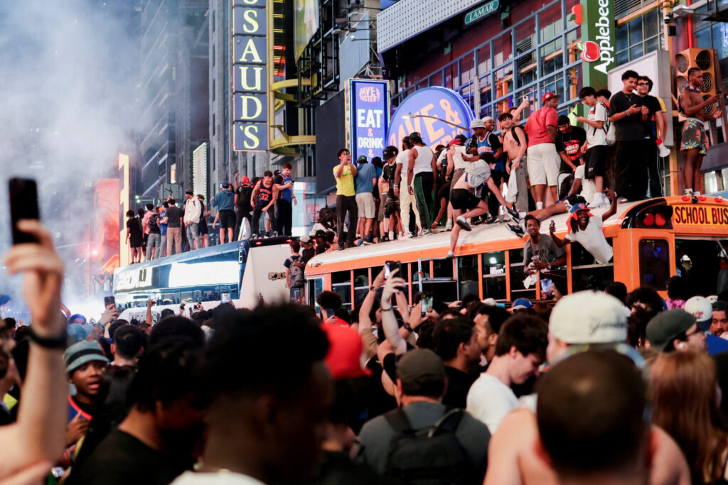 Scary scene in New York as Knicks fans' NBA Finals celebrations turn ...