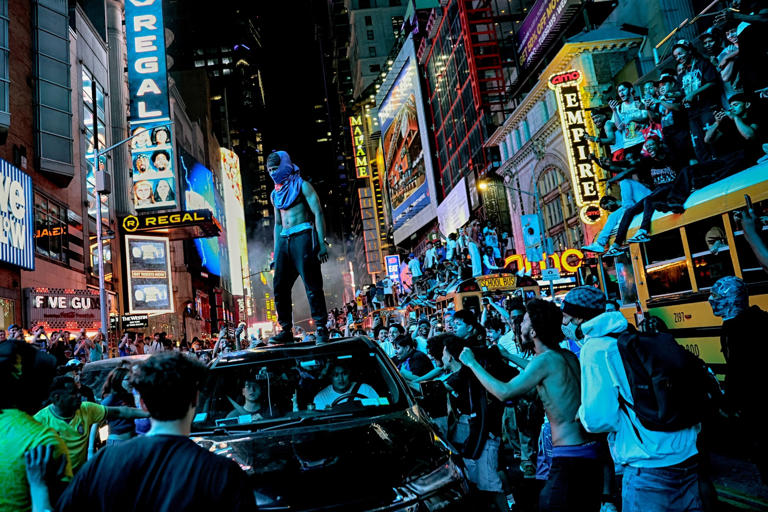 Knicks win 1st NBA championship in 53 years, igniting pandemonium in NYC