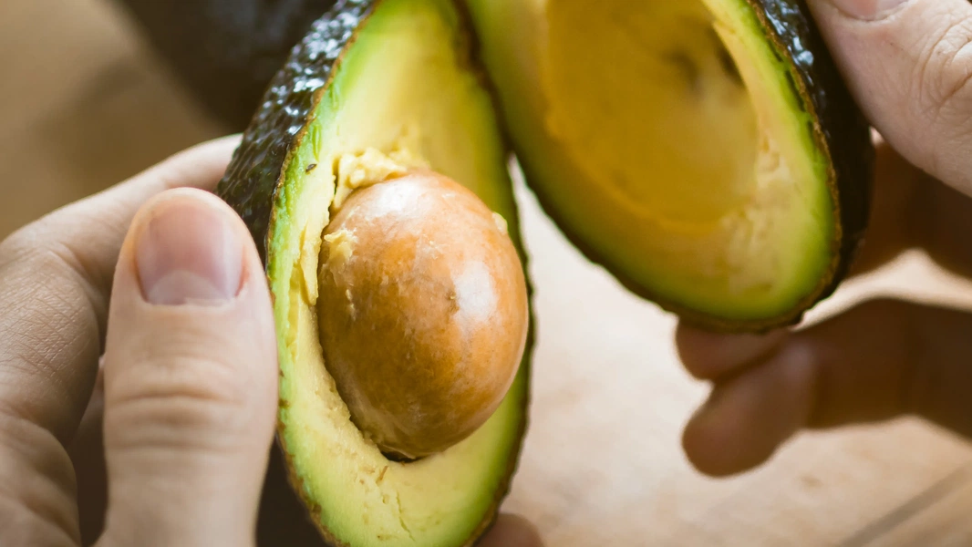 Daily avocado eating: Nutrition, benefits, and considerations