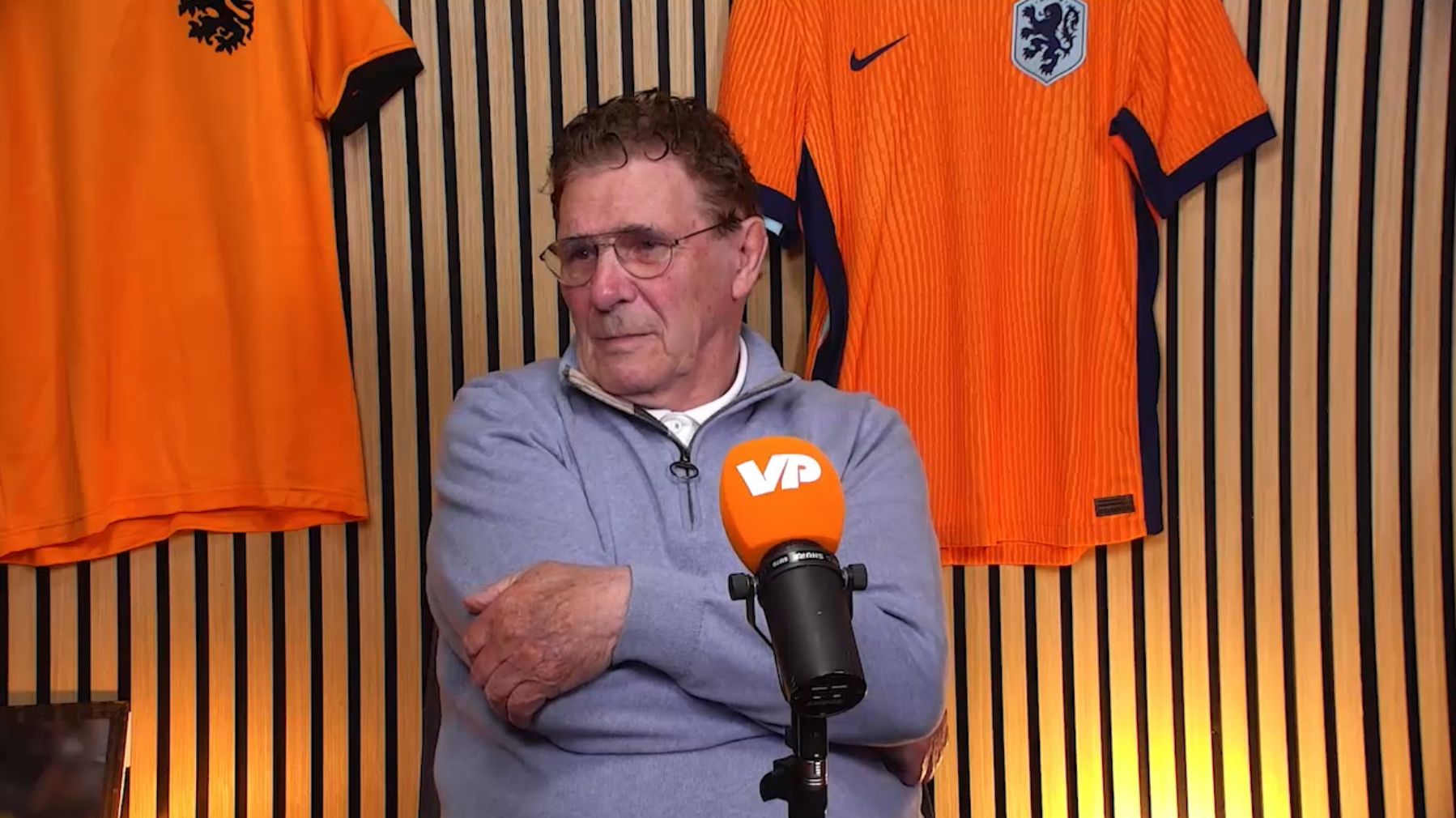 Van Hanegem hekelt reactie Advocaat op Van Persie-ontslag: 'Allemaal ...