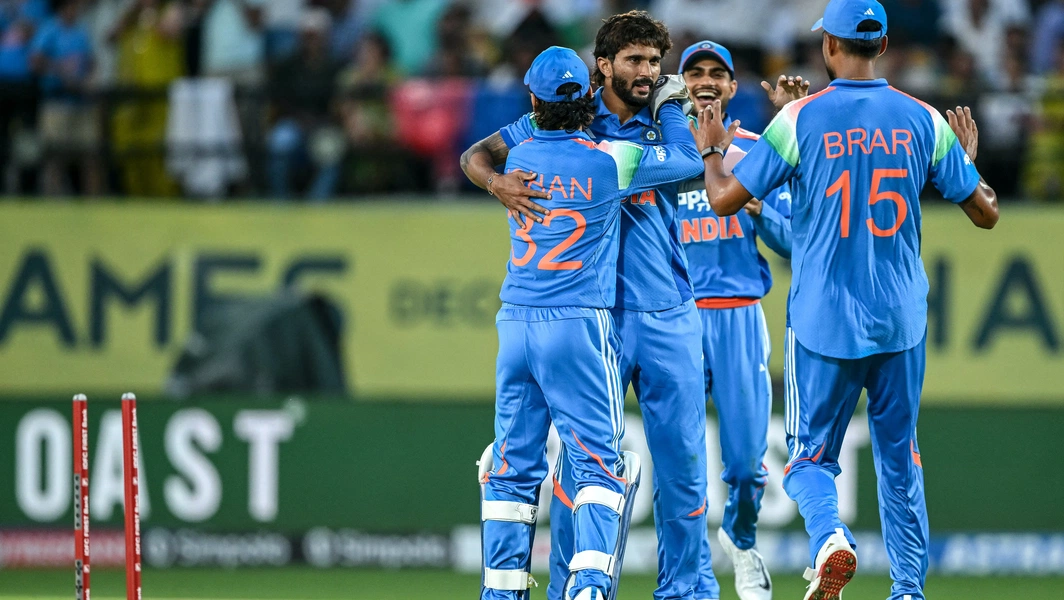 Gavaskar hails Rahul's selfless charge in India's ODI win
