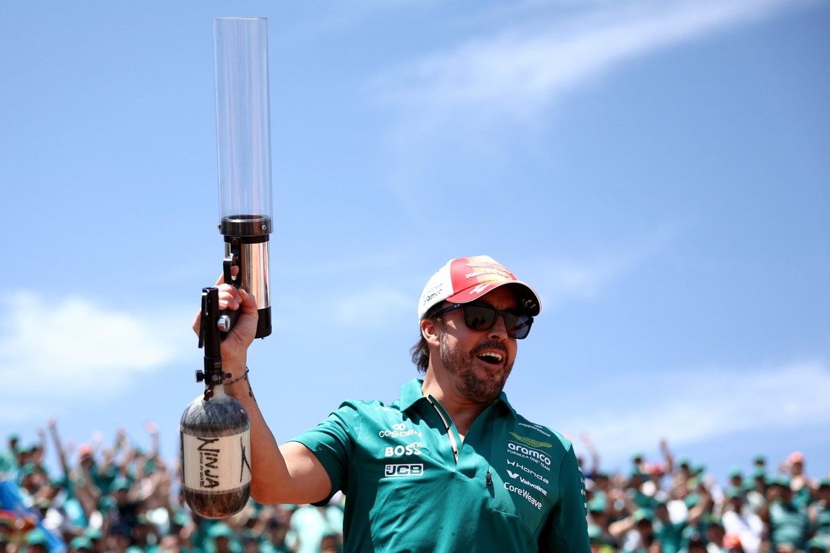 Fernando Alonso jokes watching Barcelona GP is better than in the car