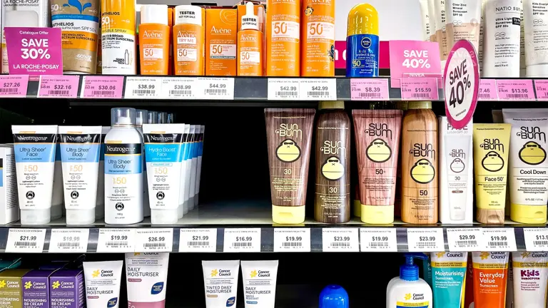 The FDA just approved the first new ingredient in sunscreen in 2 ...