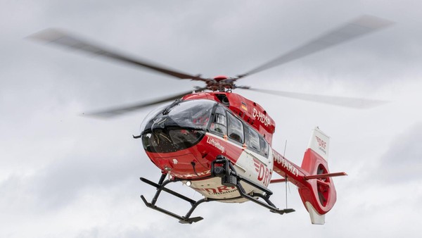 Schwerer Moped-Crash bei Gotha – Rettungshubschrauber im Einsatz