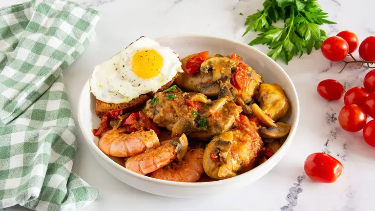 Pollo alla Marengo: ricetta piemontese in onore di Napoleone