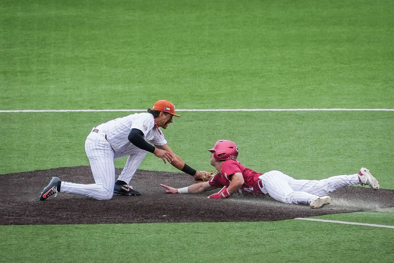 Who do the Longhorns play next? Texas vs Alabama baseball set for ...