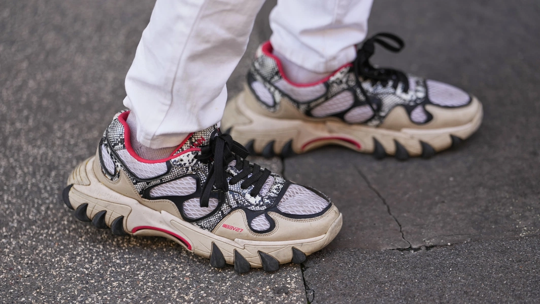 4 sneaker styles falling out of fashion in 2026