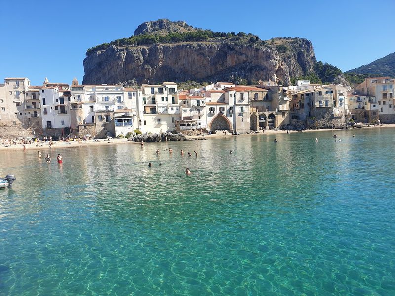 10 charming Italian coastal towns where everything is within walking ...