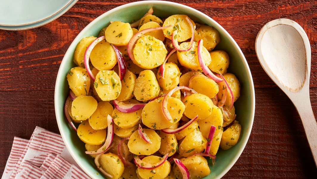 13 crowd-pleasing potluck dishes