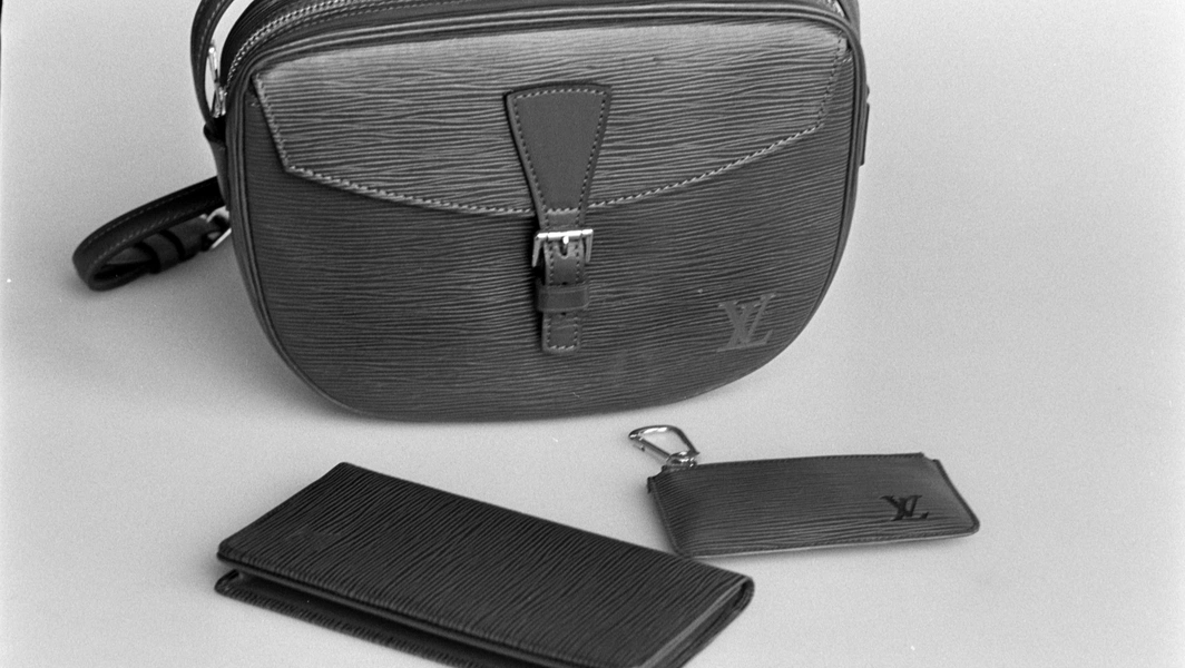 How to spot authentic designer handbags