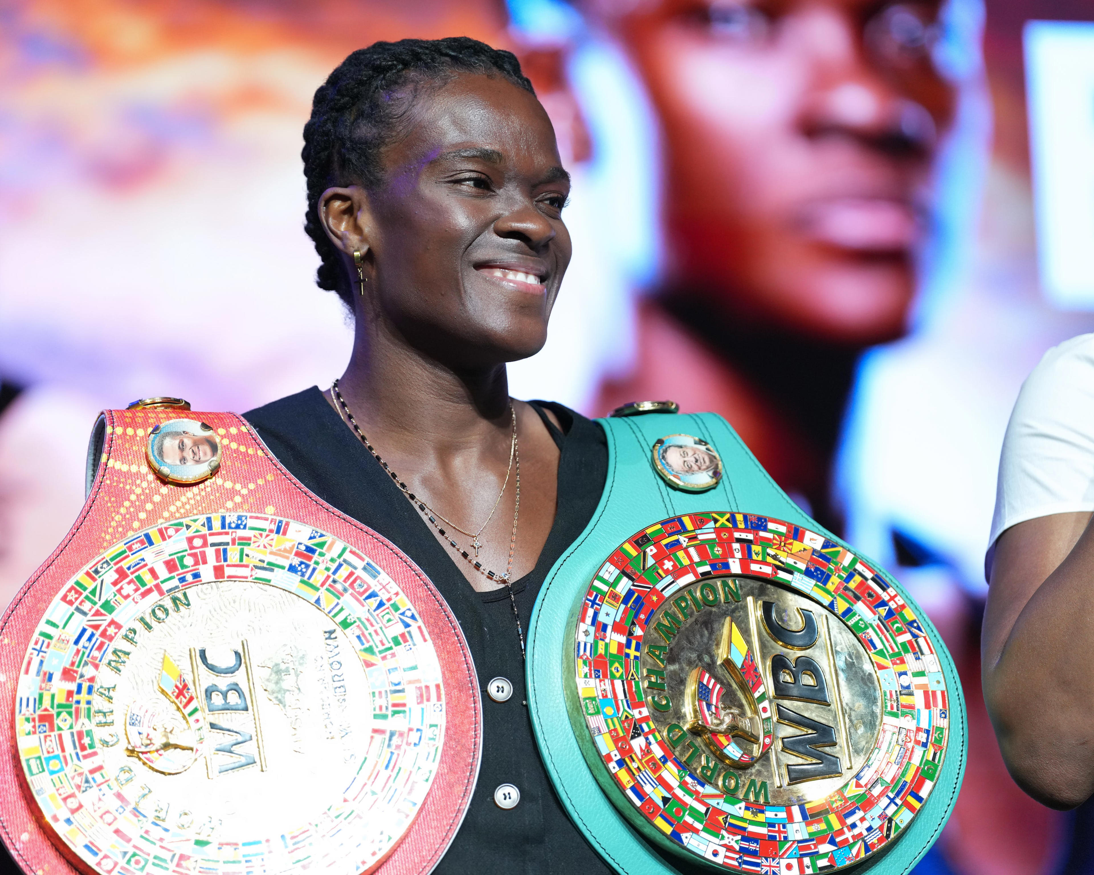Tiara Brown retains WBC featherweight title with win over Hannah Rapp
