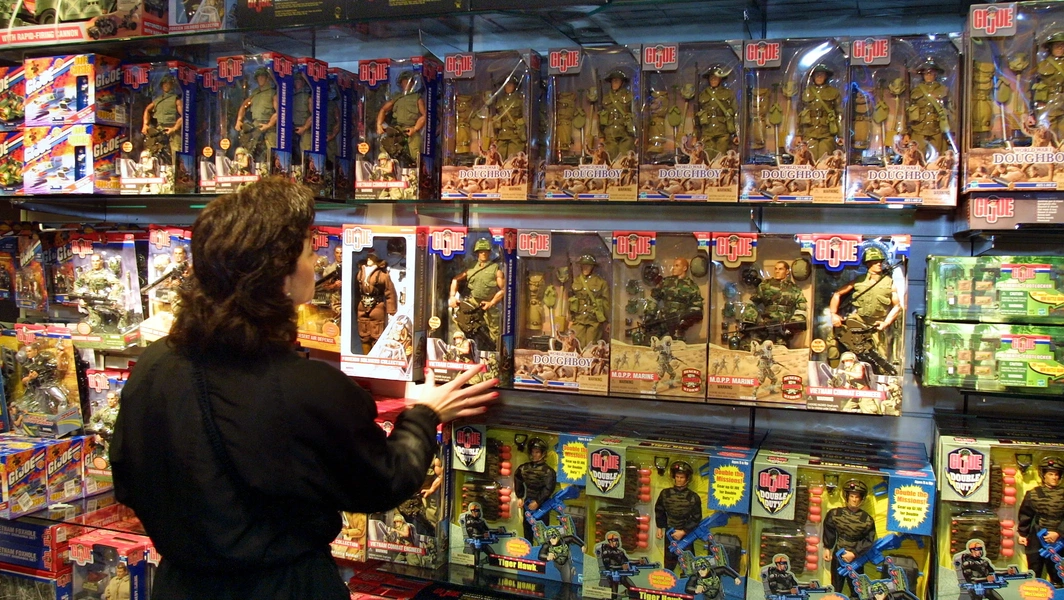 Valuing rare and vintage action figures